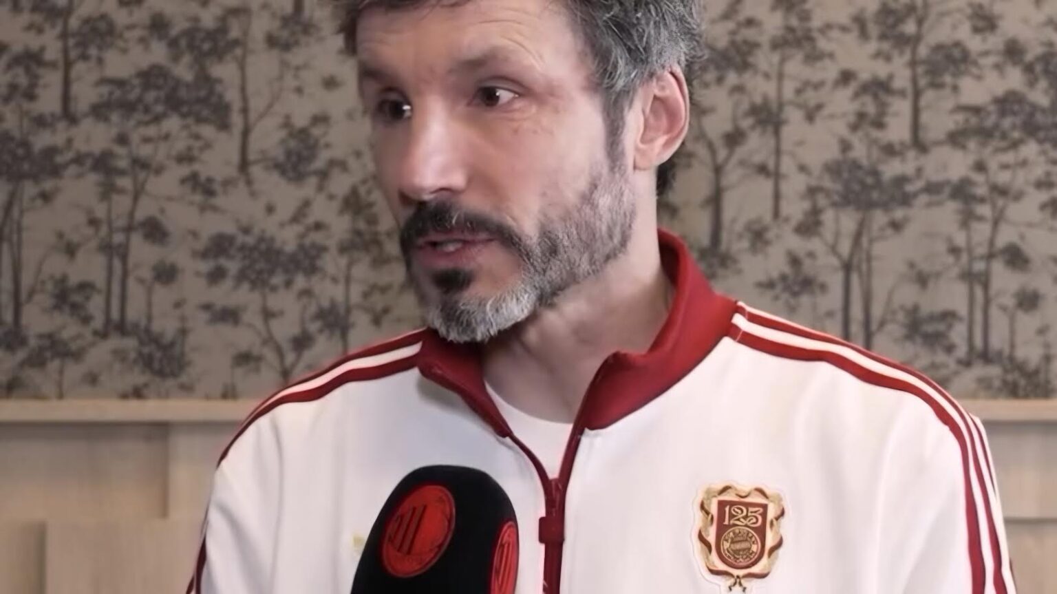 Van Bommel: personalità e leadership a servizio del Milan nel 2011